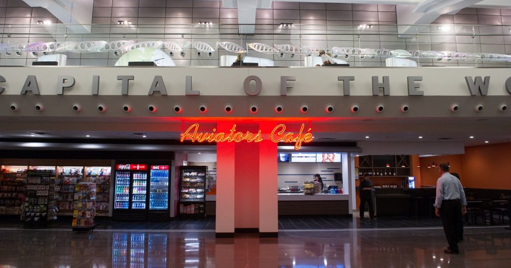 Airport Concessions Reopen as Passengers Increase Airport restaurants ...